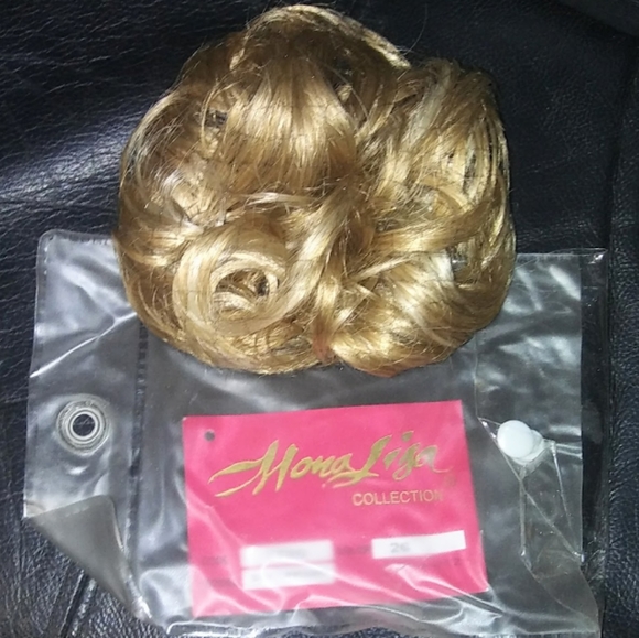 MONA LISA | Hair | Mona Lisa Wavycurly Blonde Messy Bun Hair Scrunchie ...
